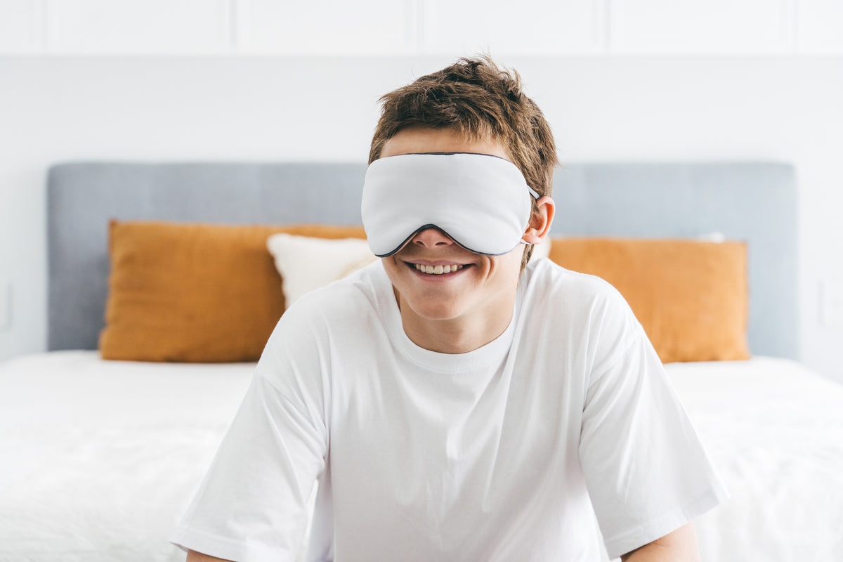 Lights Out Sleep Mask | Cygnet Skin